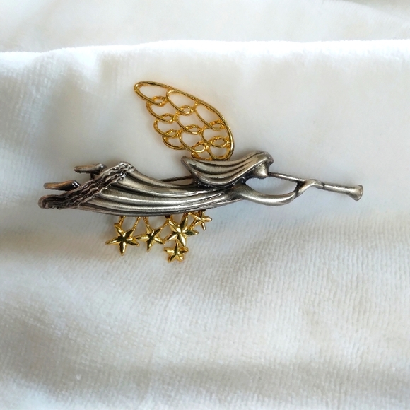 W Lind | Jewelry | Vintage W Lind Pewter Gold Tone Angel Brooch | Poshmark